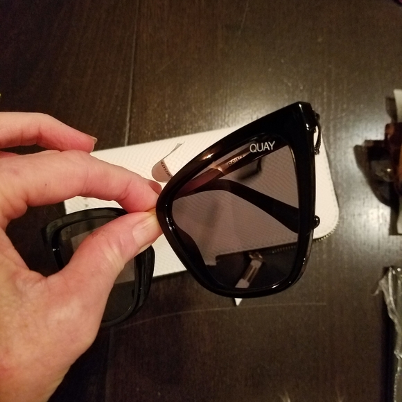 Quay Australia Accessories Left Rare Quay X Jlo Reina Sunnies